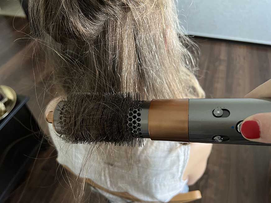 Dyson Airwrap, faut-il l’acheter ? Test et avis 2025